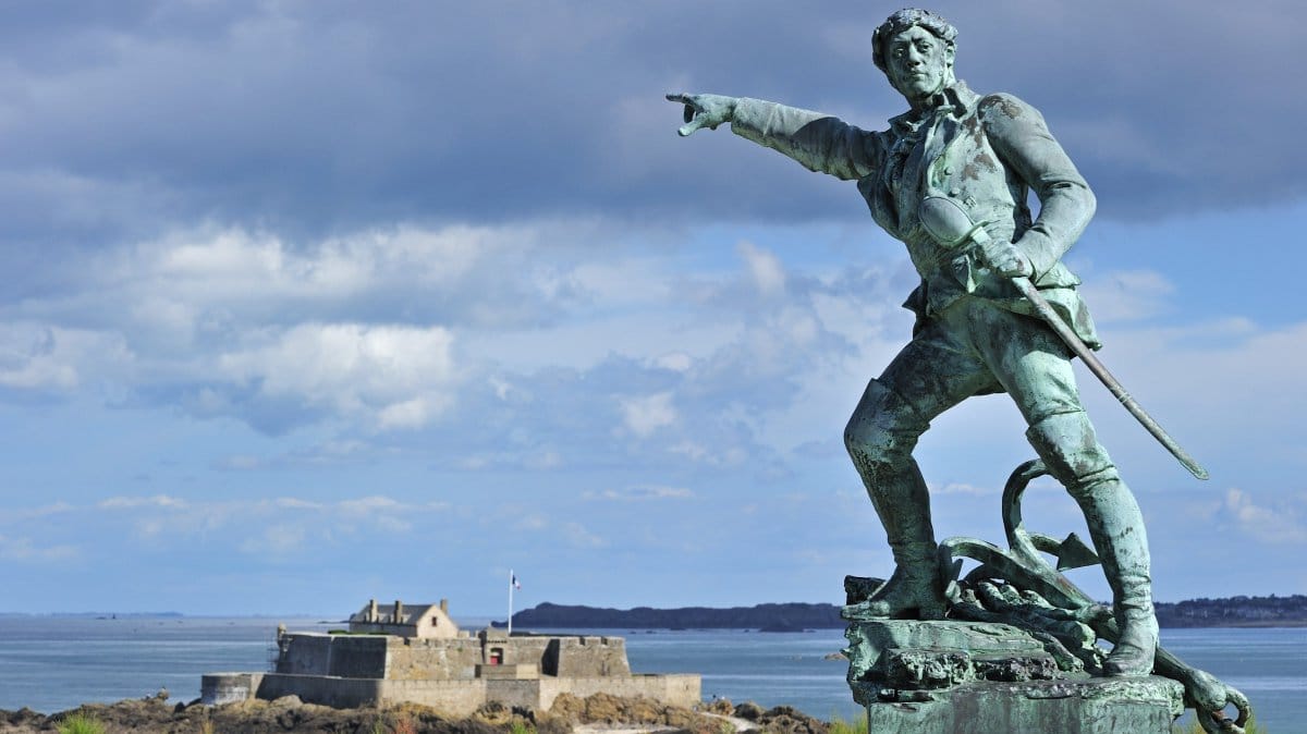 ROBERT SURCOUF Grand Corsaire de Saint-Malo né en 1773